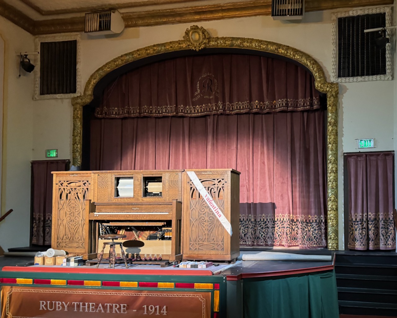Travels of a Scenic Artist and Scholar: Ruby Theatre. Chelan ...
